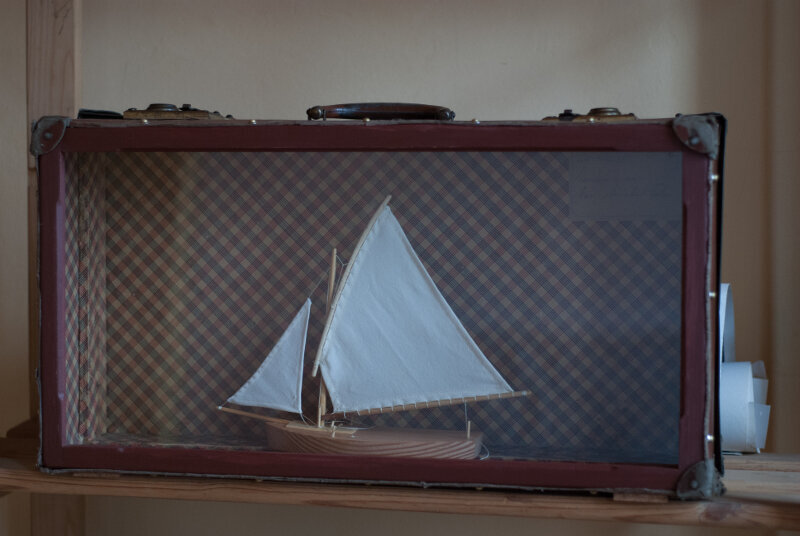 La valise (hommage aan Jean Michel Folon) | BEELD | Kunstwerkt